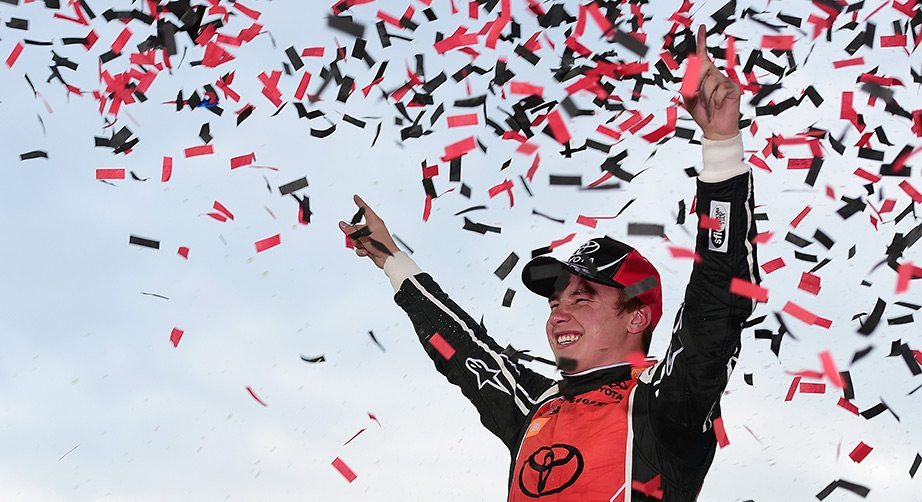 Christopher Bell logró su primera victoria de la NASCAR XFINITY Series ...