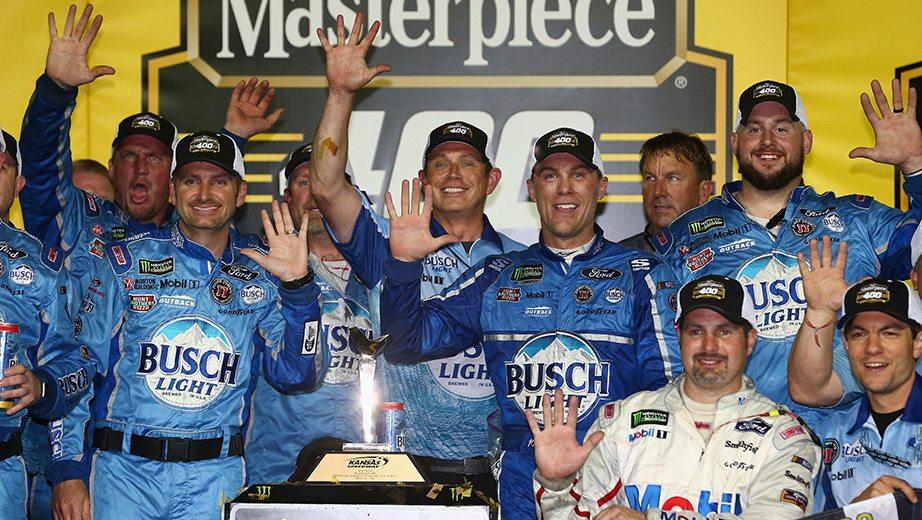 Crew Call: Inside the No. 4 team's success - NASCAR EN ESPANOL