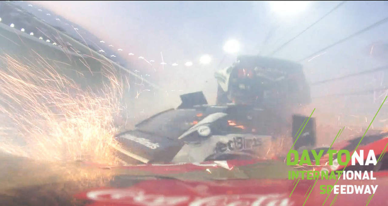 Watch in-car views of drivers in the 'Big One' - NASCAR EN ESPANOL