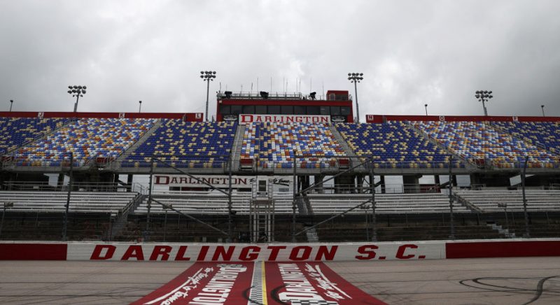 2020 Darlington Start Finish.jpg - NASCAR EN ESPANOL