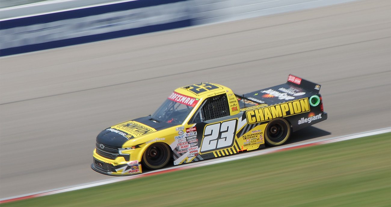 Enfinger - NASCAR EN ESPANOL