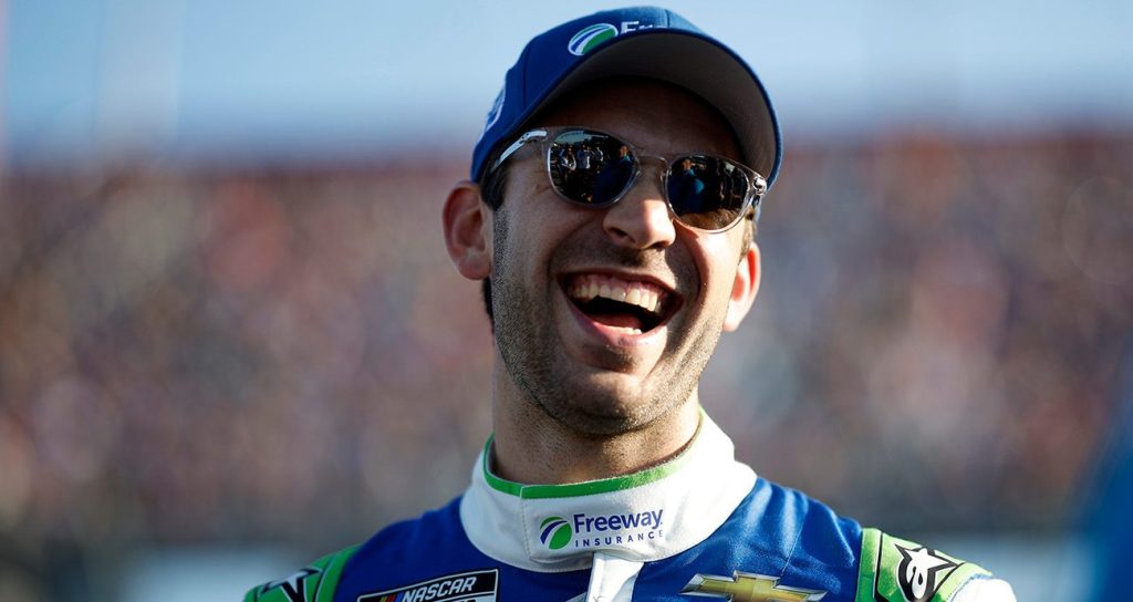Mes Hispanidad historia éxito de Daniel Suárez en la NASCAR