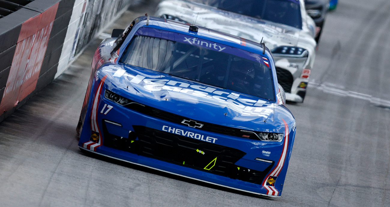 Kyle Larson coasts to Xfinity Series win in Thunder Valley - NASCAR EN ...