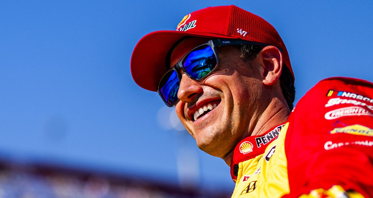 Home track cooking! Logano scores Busch Light Pole at Loudon - NASCAR ...
