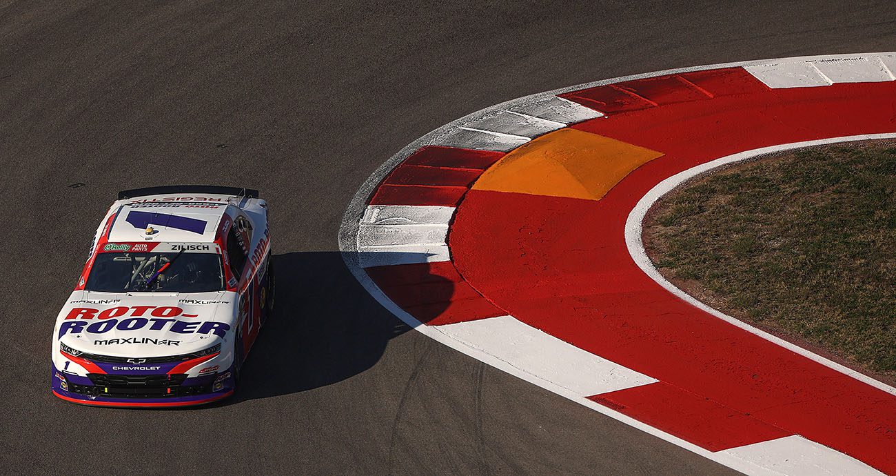 Connor Zilisch outduels SVG for O'Reilly Auto Parts Series pole at COTA ...
